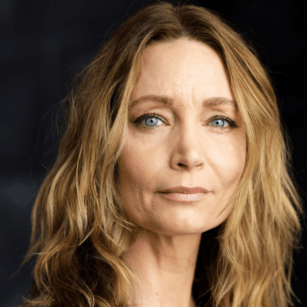 Northlight Theatre | Gaslight, adapted from the hit 1939 play